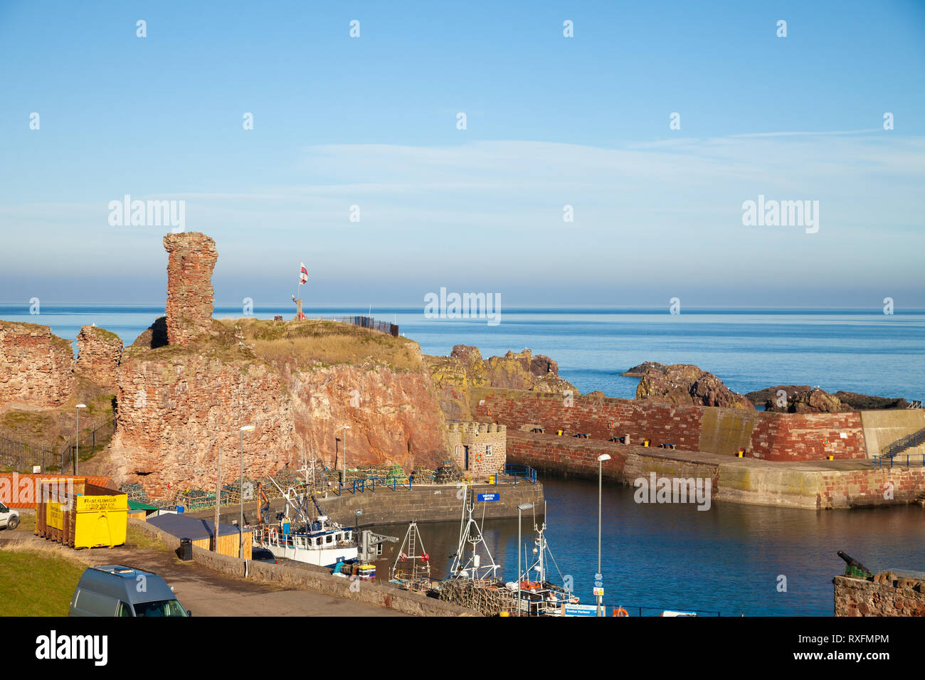 Dunbar Castle Scotland High Resolution Stock Photography And Images Alamy