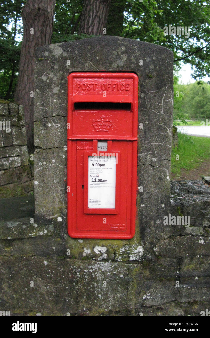 Scottish post box hi-res stock photography and images - Alamy