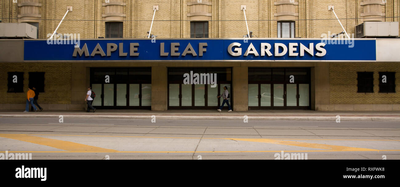 Toronto maple leaf gardens hi-res stock photography and images - Alamy