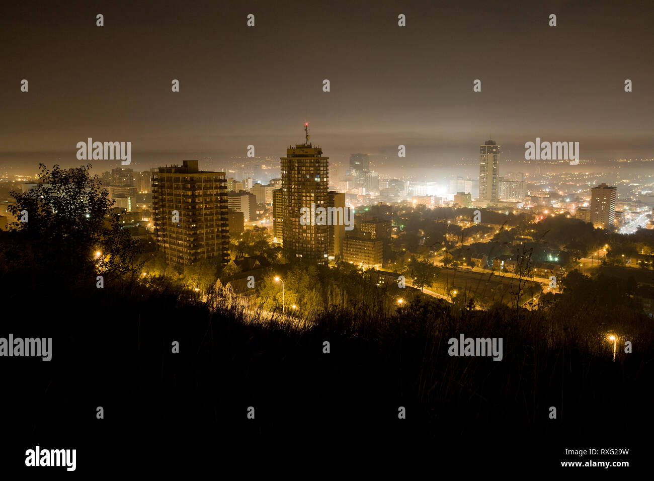 Hamilton skyline canada hi-res stock photography and images - Alamy