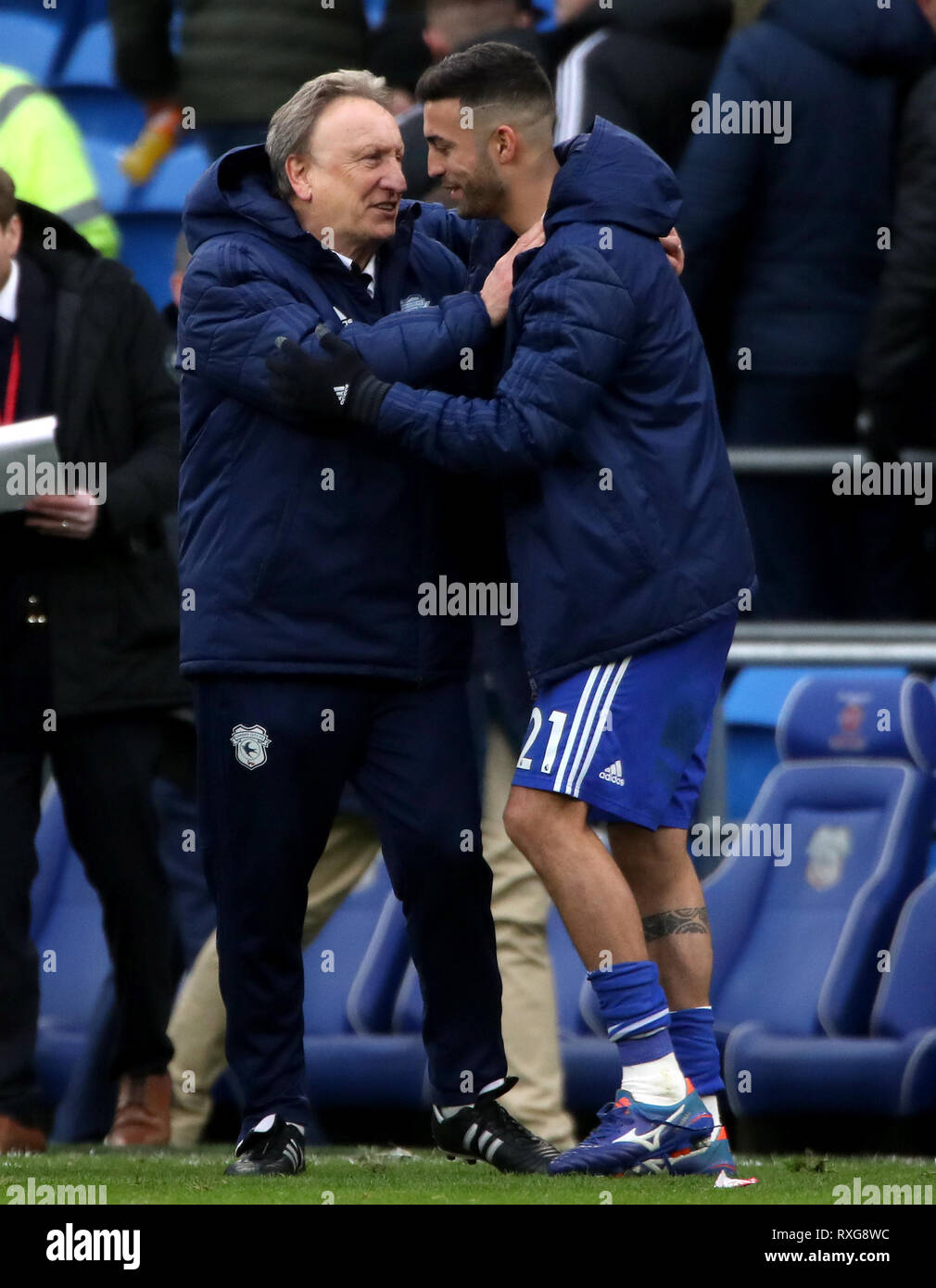 Victor camarasa of cardiff city hi-res stock photography and images - Alamy