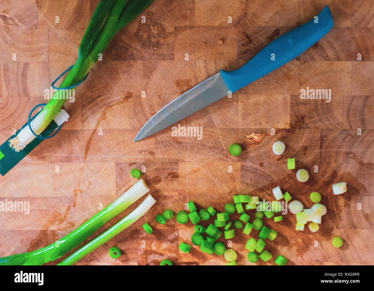 Blue onions hi-res stock photography and images - Alamy