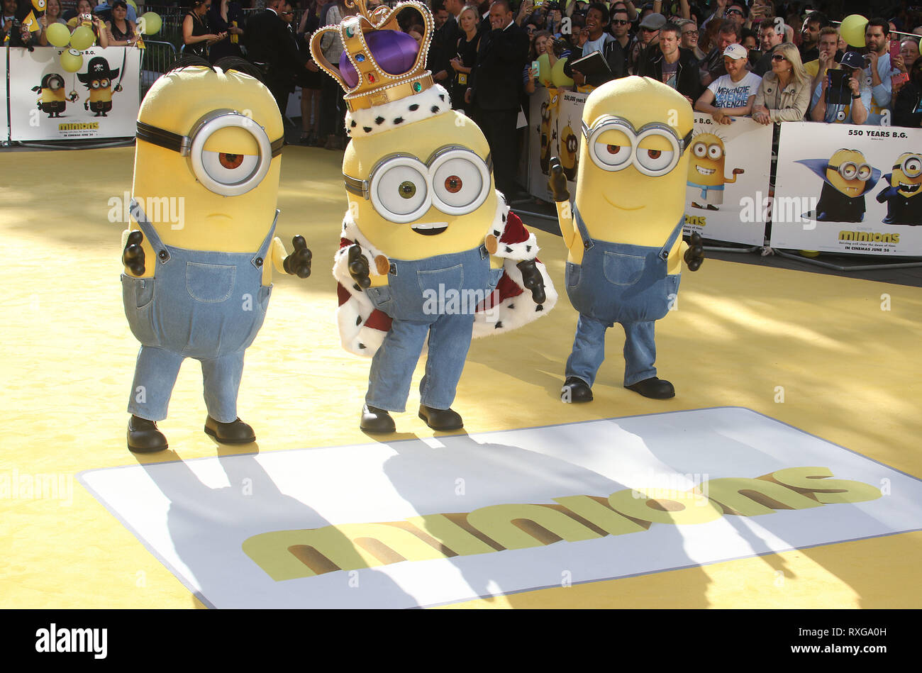 Minions king bob hi-res stock photography and images - Alamy