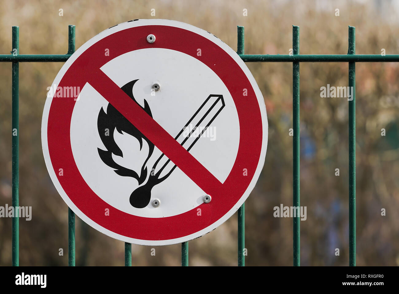 Fire prohibition notice hi-res stock photography and images - Alamy