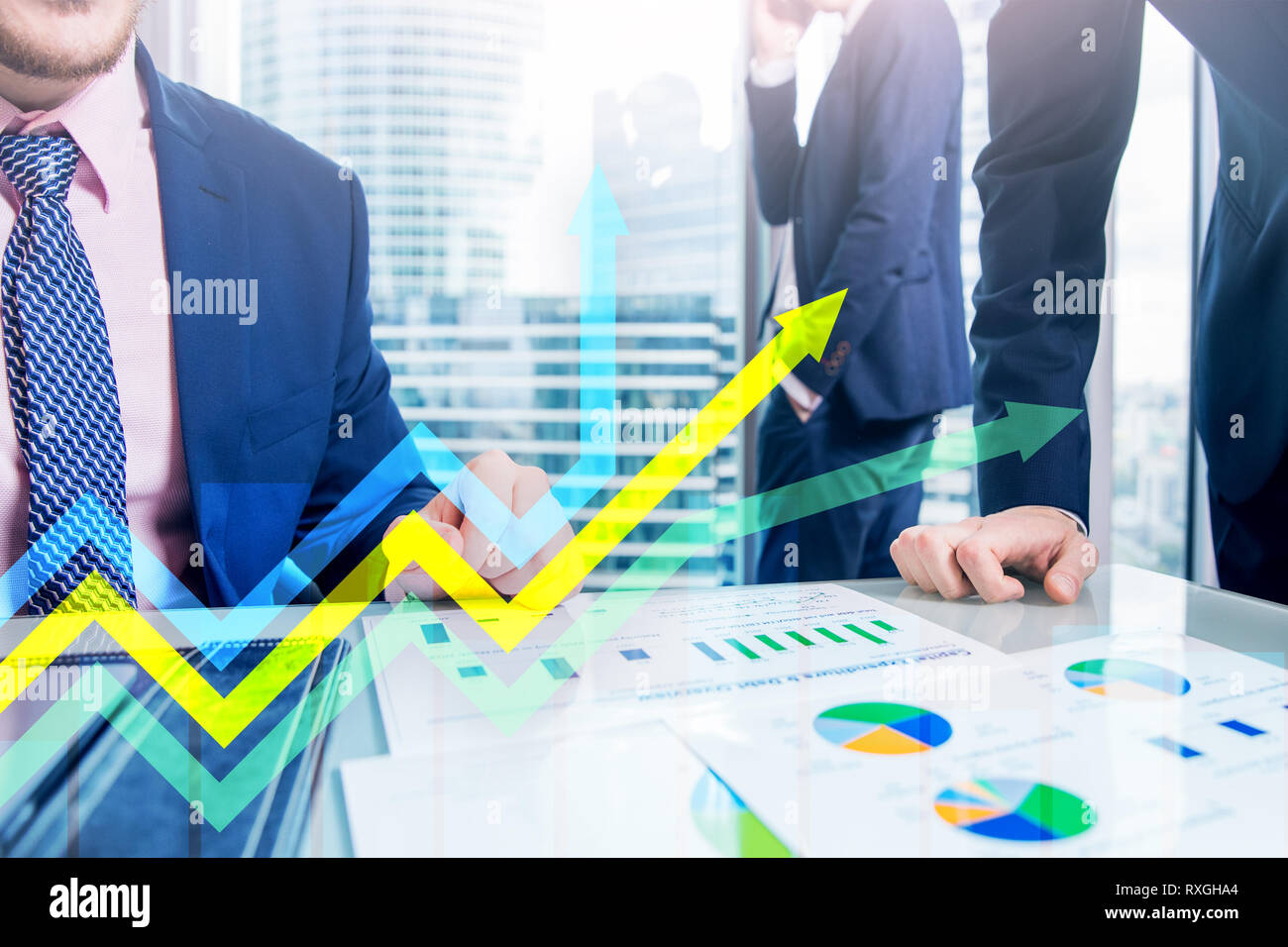 Financial growth arrows graph. Investment and trading concept Stock ...