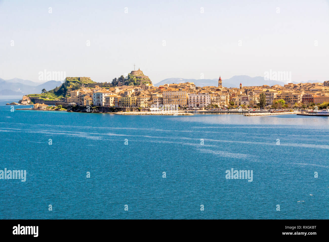 Sky isand hi-res stock photography and images - Alamy