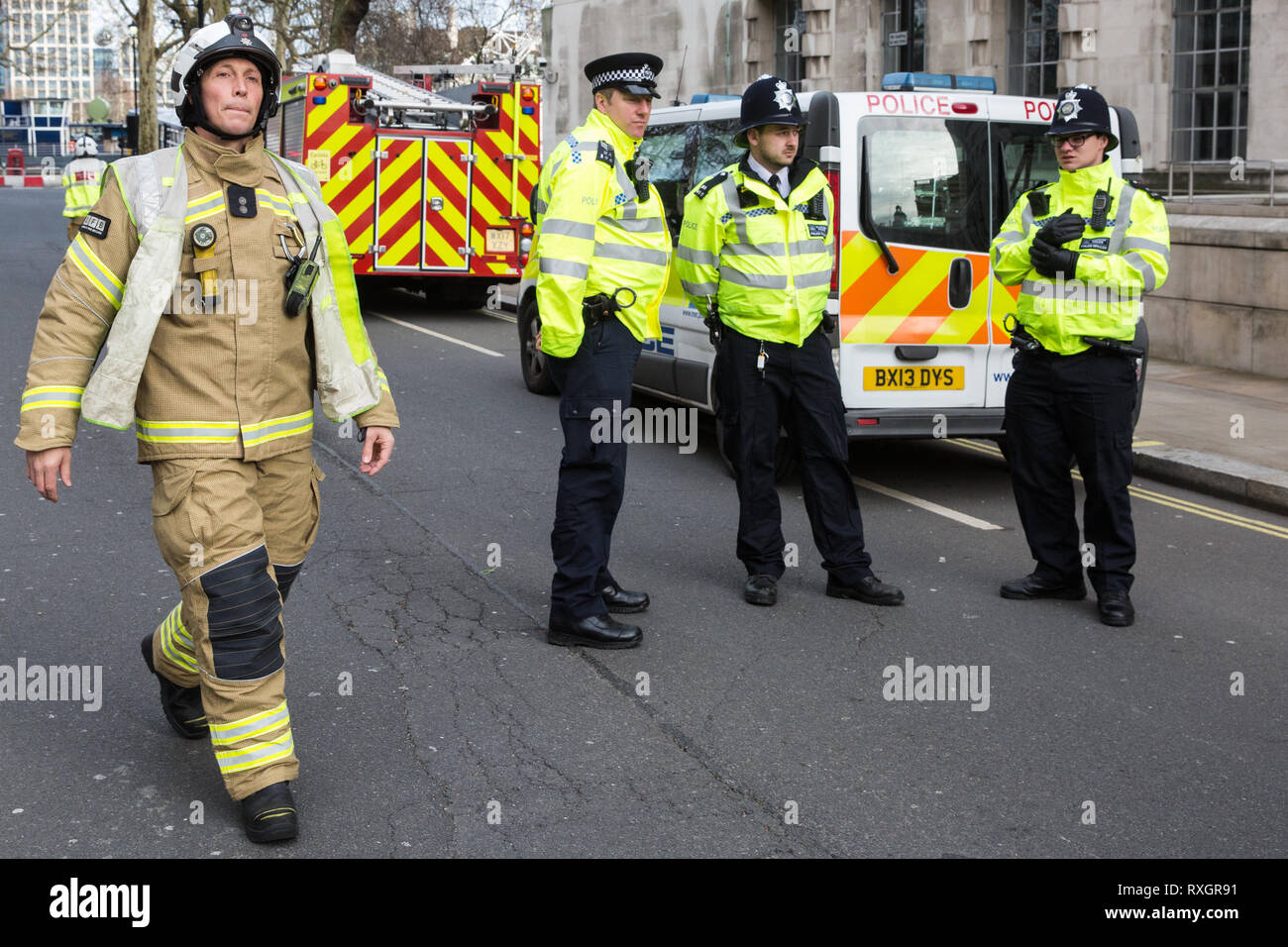 Fire brigade incident commander hi-res stock photography and images - Alamy