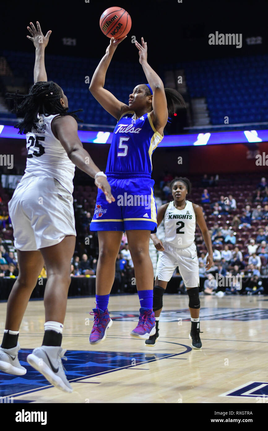 American jasmine hi-res stock photography and images - Alamy