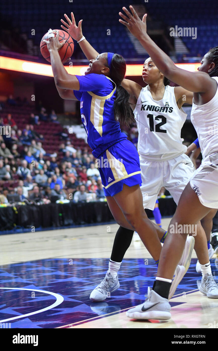 Tulsa golden hurricane american basketball hi-res stock photography and ...
