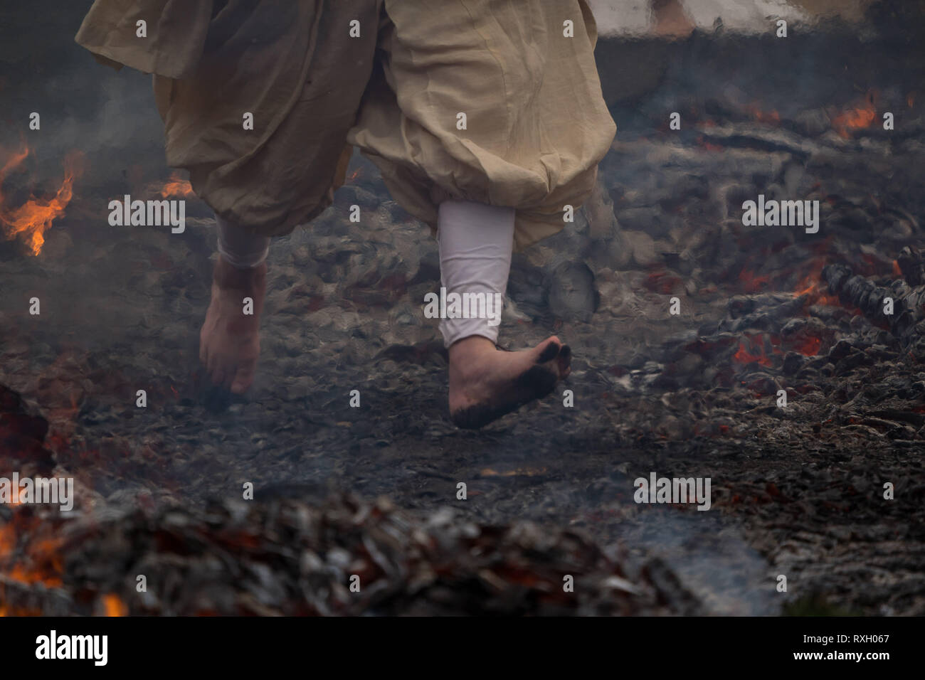 Mt takao fire walking festival hi-res stock photography and images - Alamy