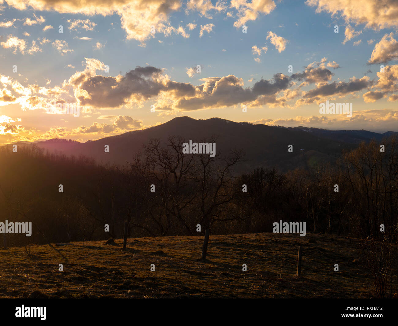 Dawn and outdoor landscape with sky hi-res stock photography and images ...