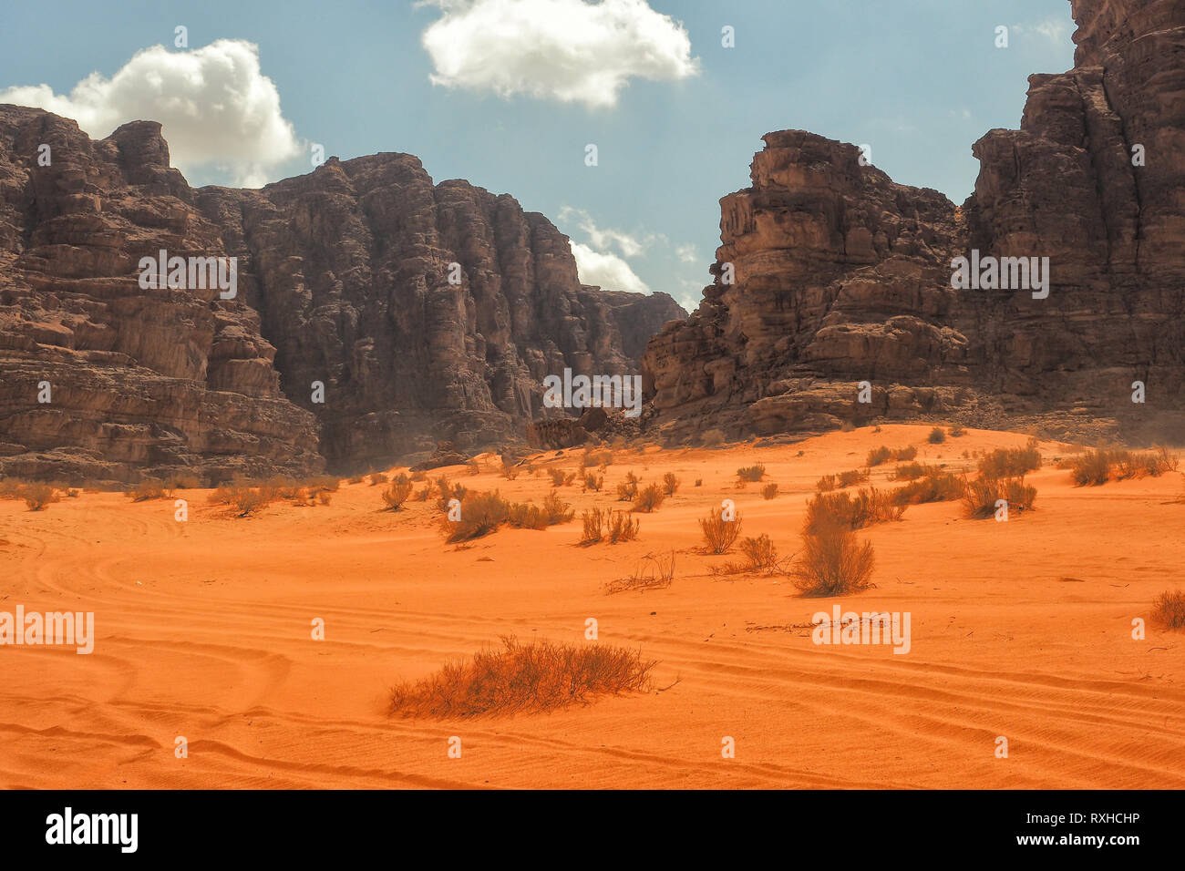 Amazing landscape of desert and mountains. Wadi Rum, Jordan Stock Photo ...