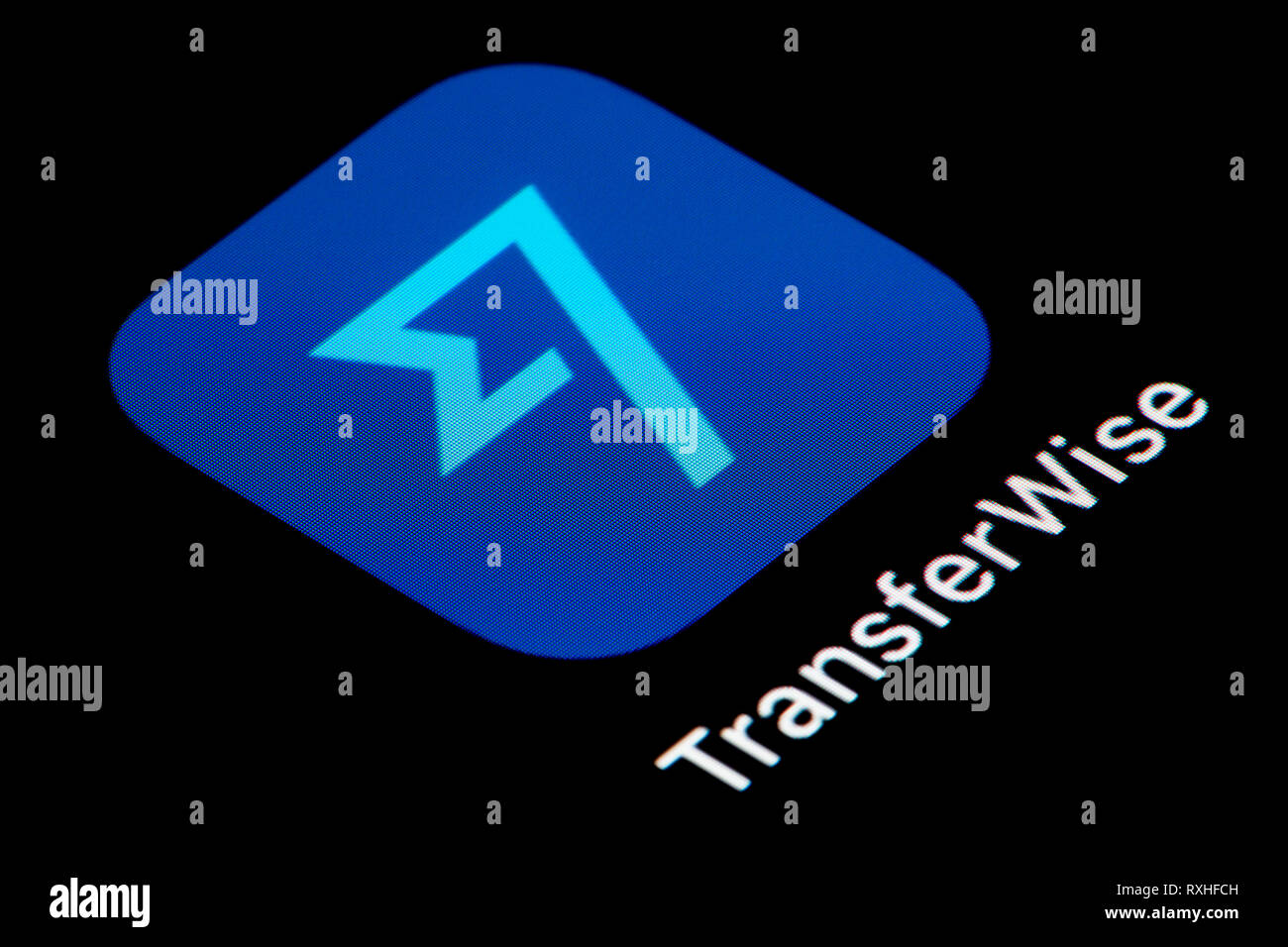 Transferwise icon hi-res stock photography and images - Alamy