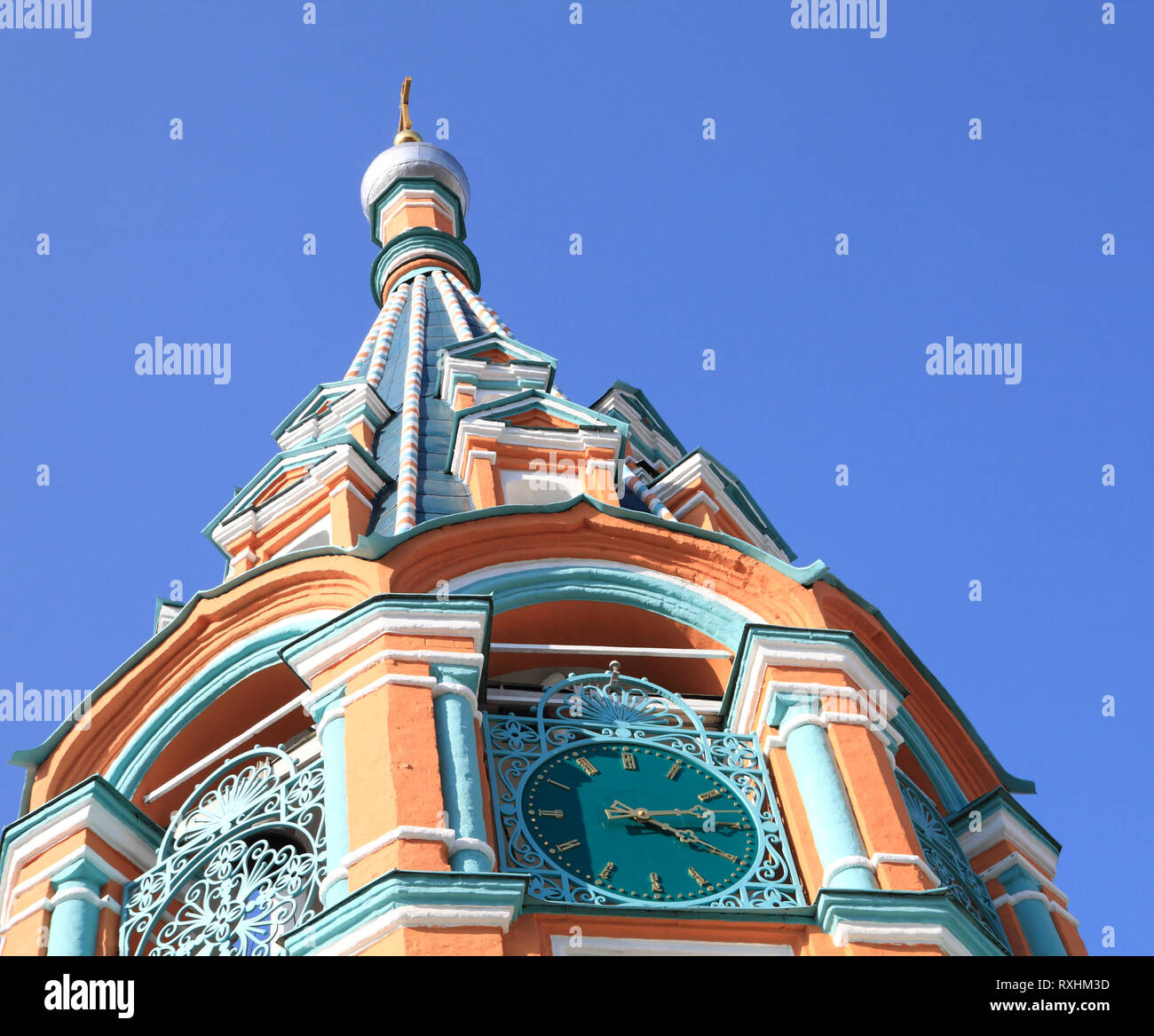 church in the daytime Stock Photo - Alamy