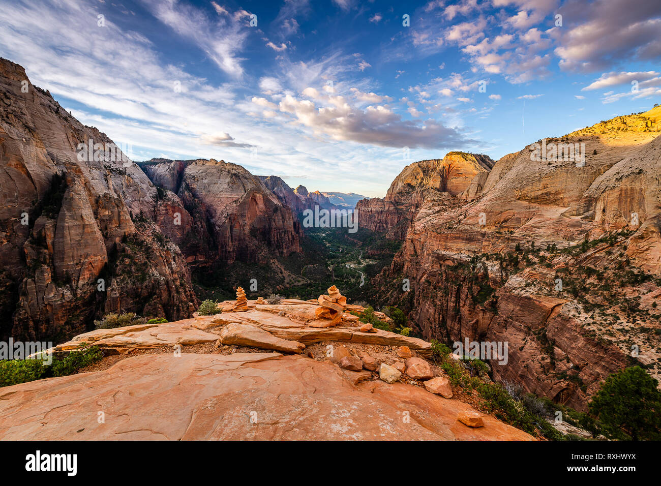 Angel's landing walters wiggles hi-res stock photography and images - Alamy