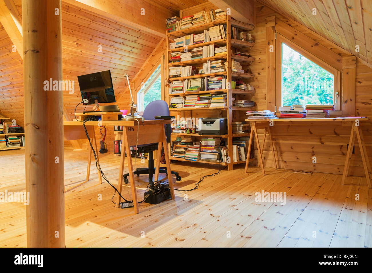 Office interior computer desks hi-res stock photography and images - Alamy