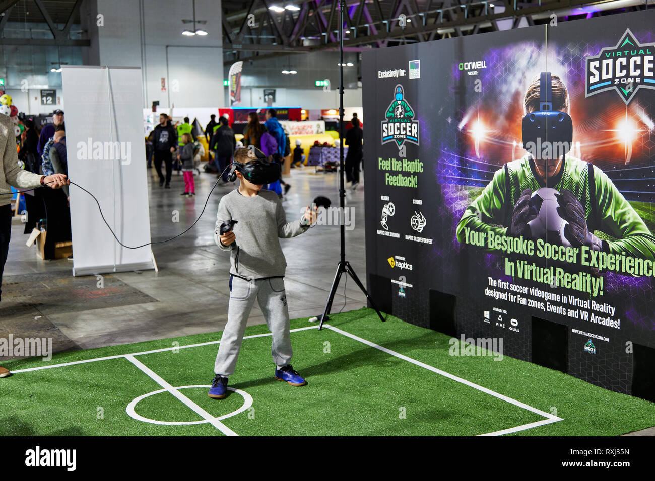 Augmented reality sport hi-res stock photography and images - Alamy