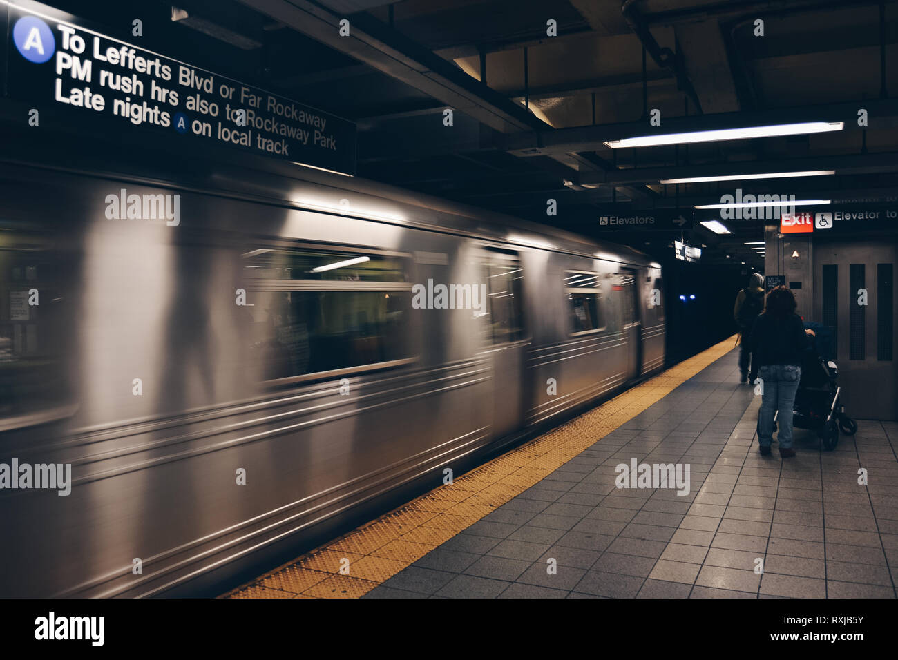 New york subway Stock Photo - Alamy