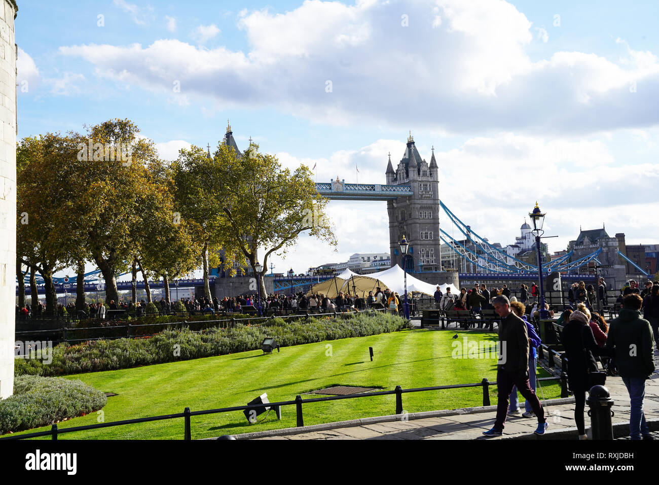 Historical photo of tower bridge hi-res stock photography and images ...