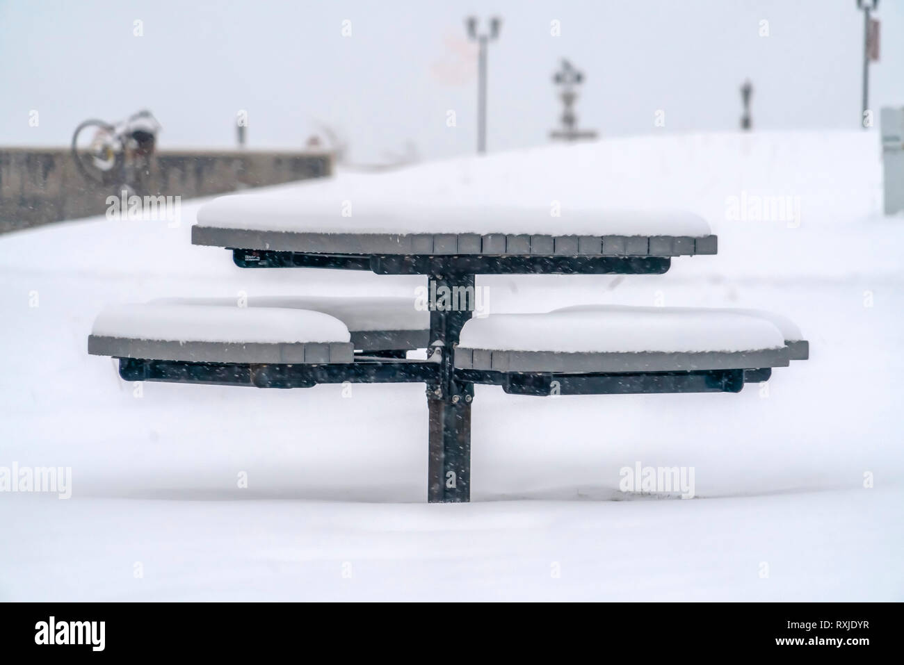 Shiny picnic table hi-res stock photography and images - Alamy