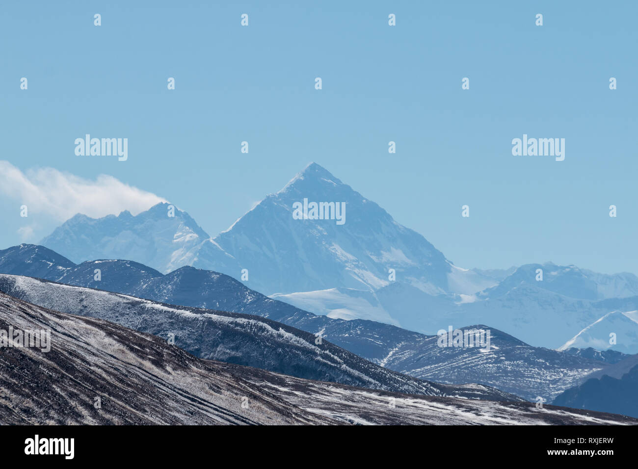 Tibet side everest hi-res stock photography and images - Alamy