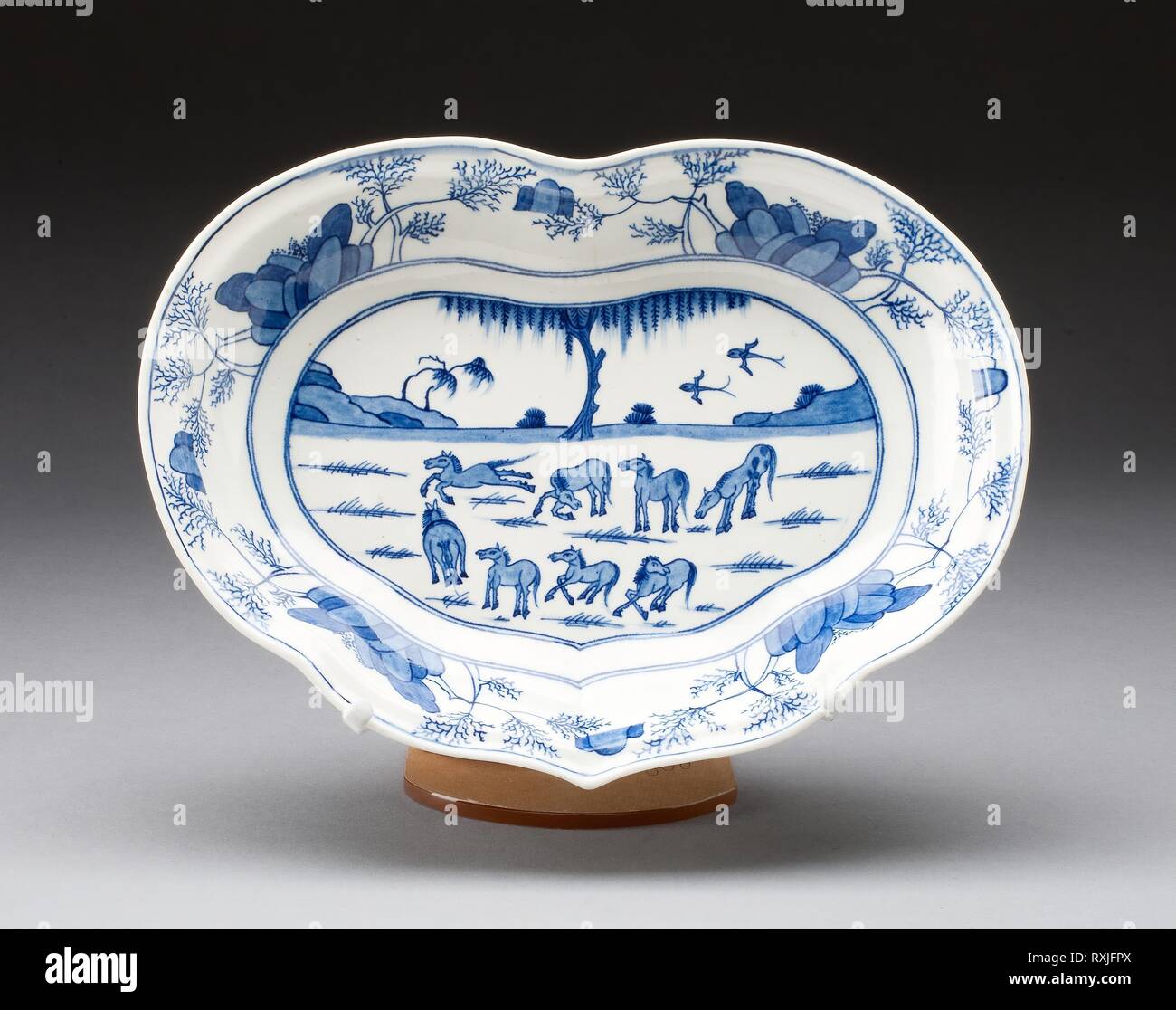 Dish. Worcester Porcelain Factory; Worcester, England, founded 1751 ...