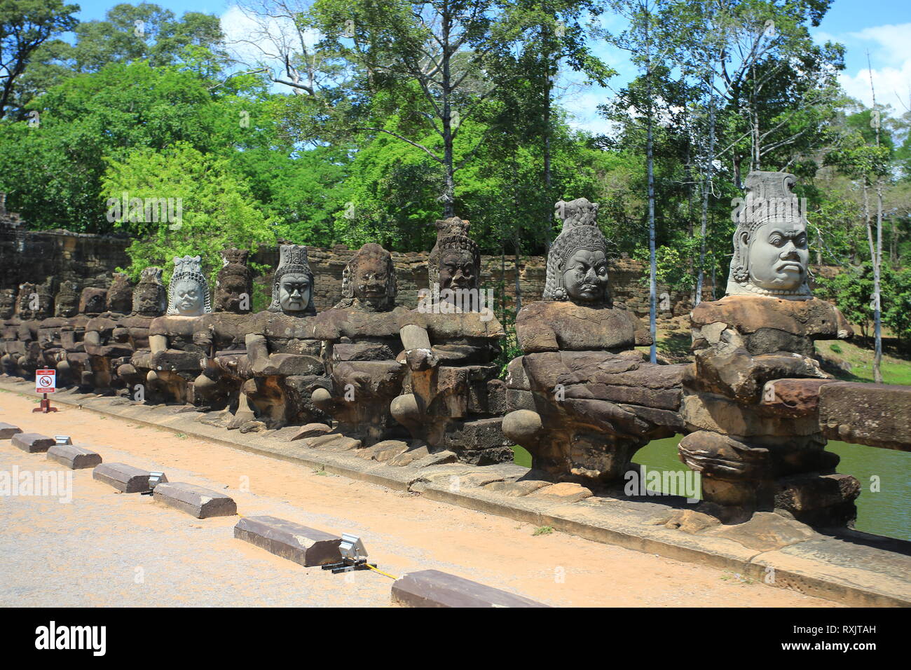 Angkor Wat stone sculpture Stock Photo - Alamy