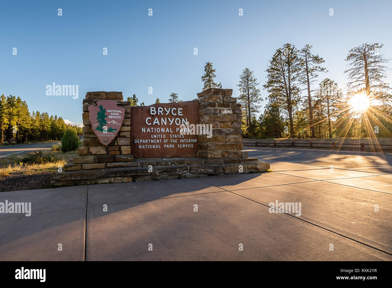 Entrance bryce canyon national park hi-res stock photography and images ...
