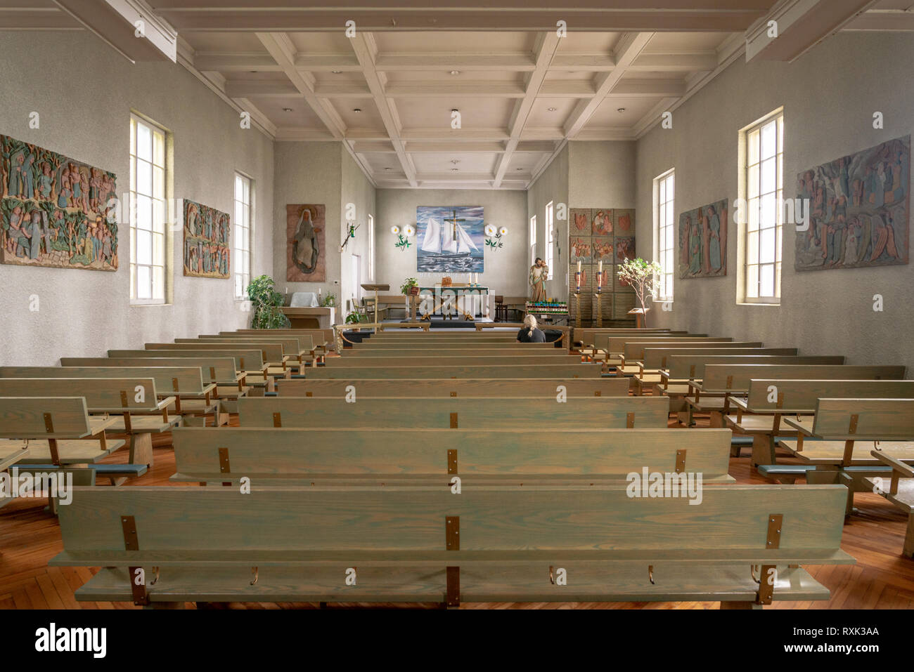 Praying inside catholic church hi-res stock photography and images - Alamy