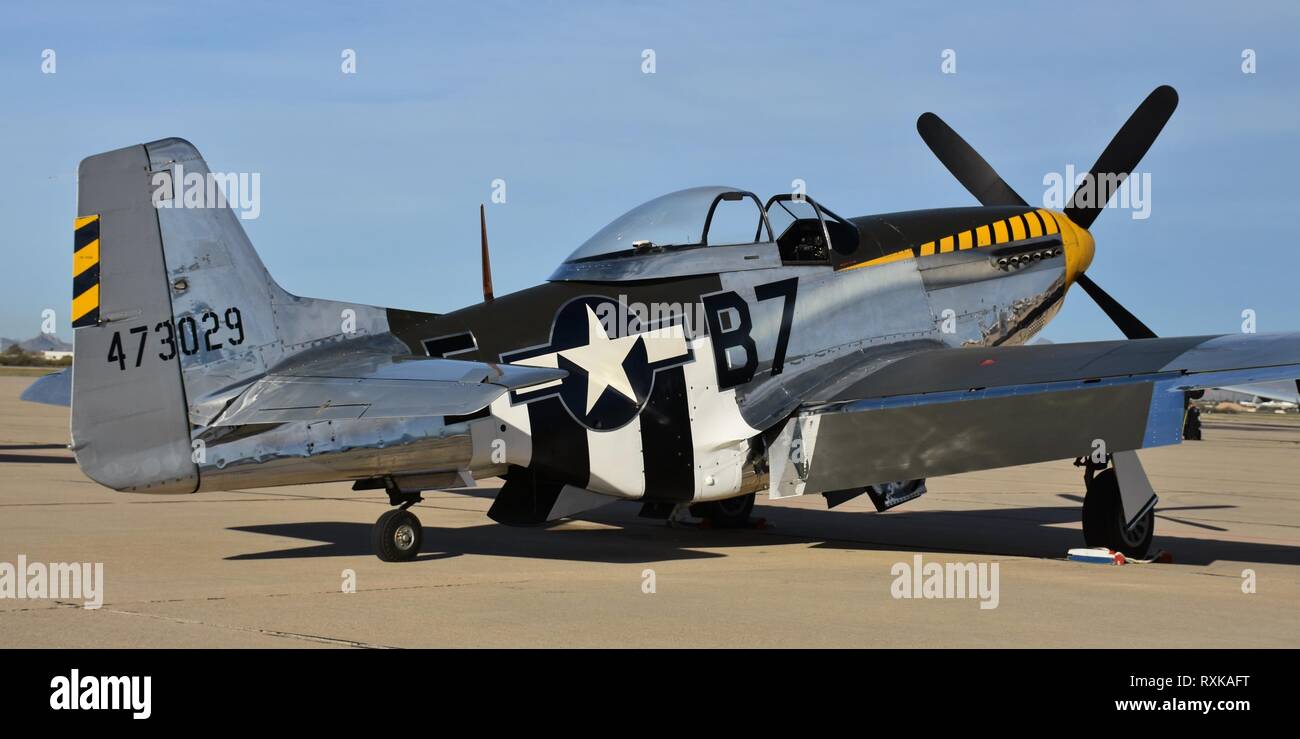 World war ii p 51 mustang hi-res stock photography and images - Alamy