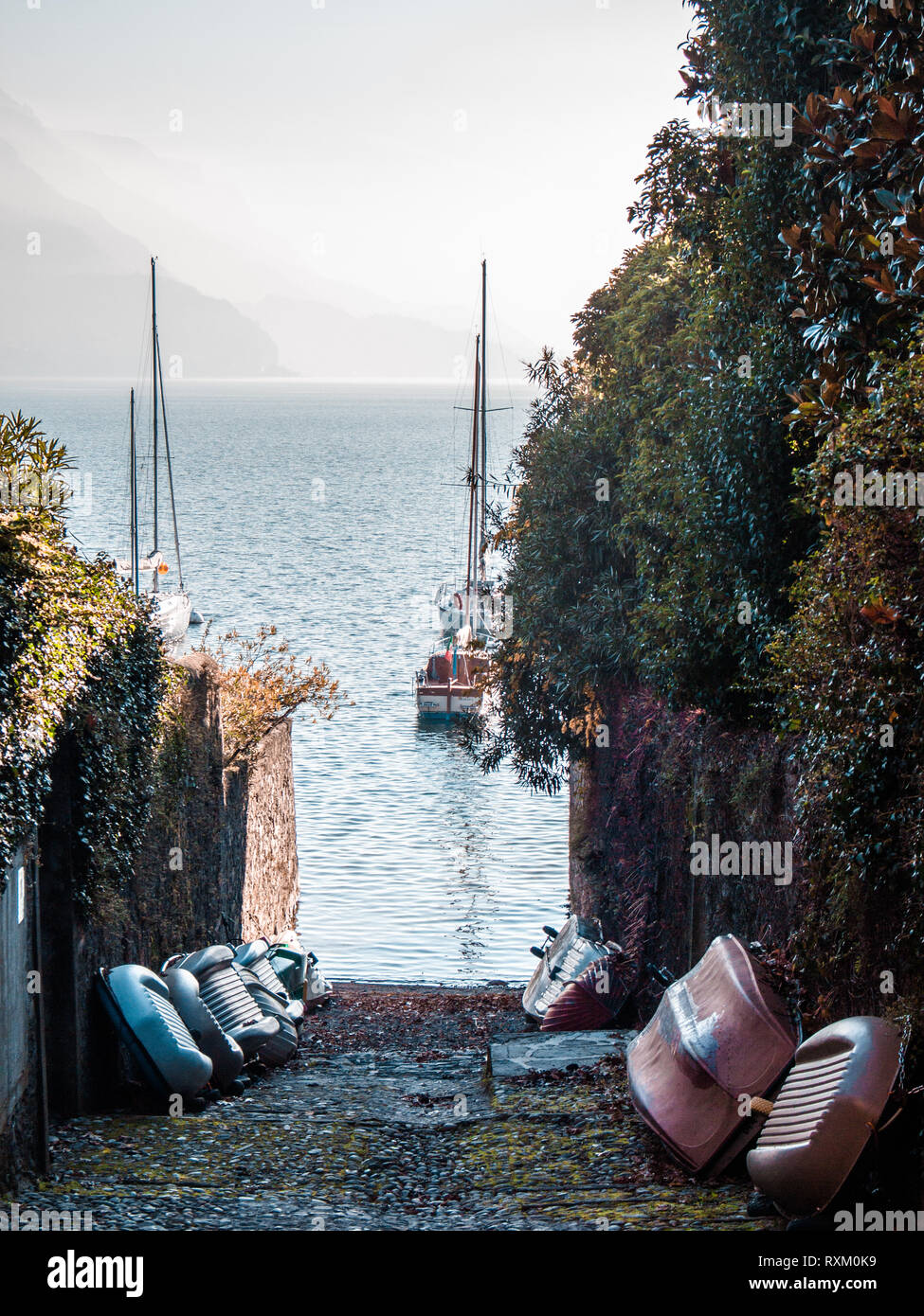 Visit lake como hi-res stock photography and images - Alamy