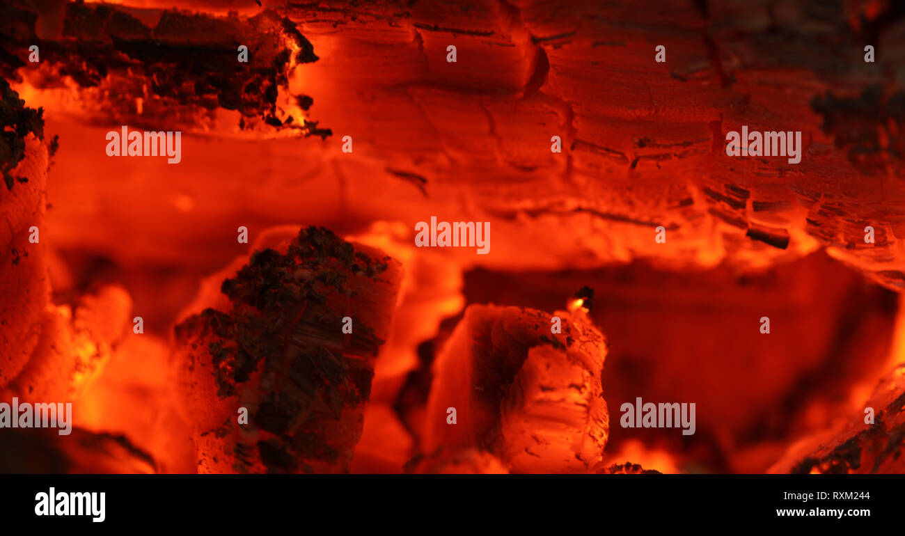 Wood Fire Glow Embers Stock Photo - Alamy