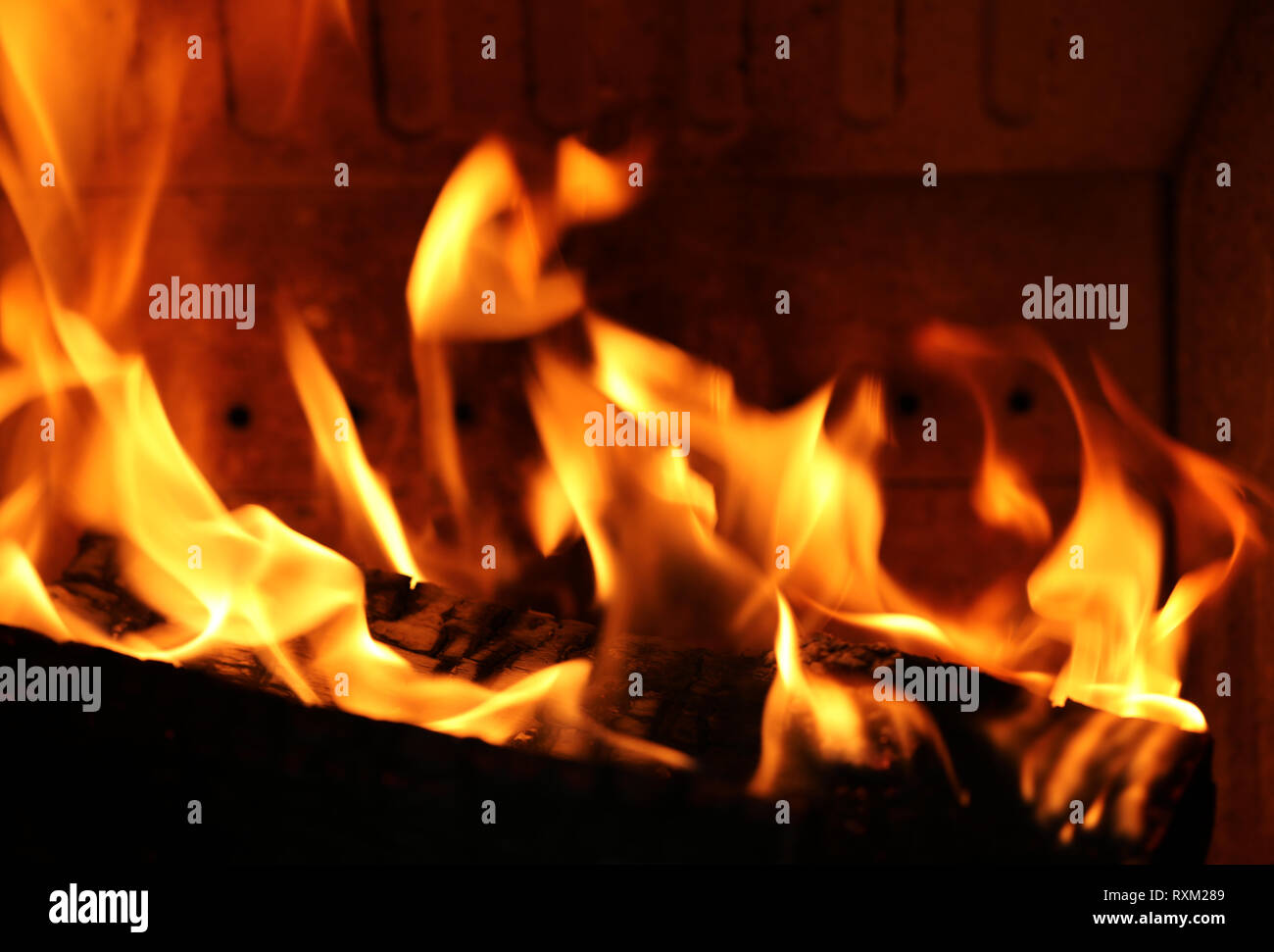 Wood Fire Glow Embers Stock Photo - Alamy