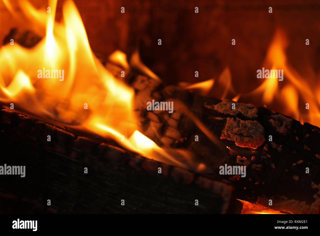 Wood Fire Glow Embers Stock Photo - Alamy