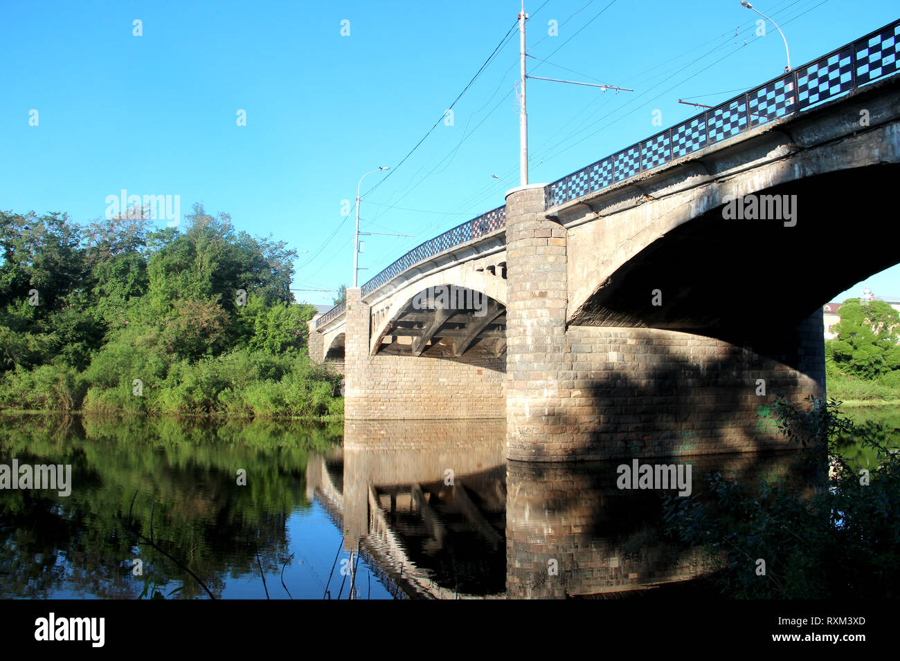 Old historical stone bridge on river Stock Photo - Alamy