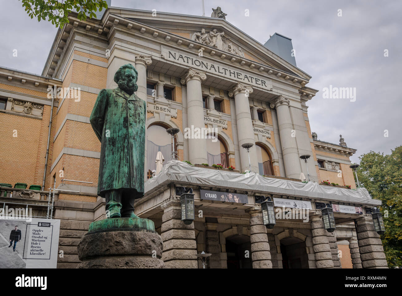 Ibsen sculpture hi-res stock photography and images - Alamy