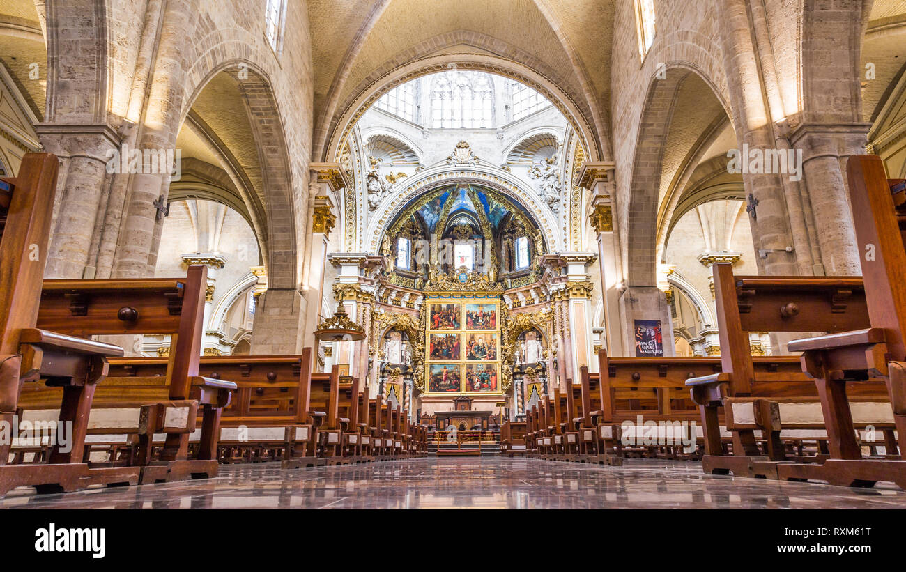 Valencia,Spain December 02, 2016: Interior of the Metropolitan ...
