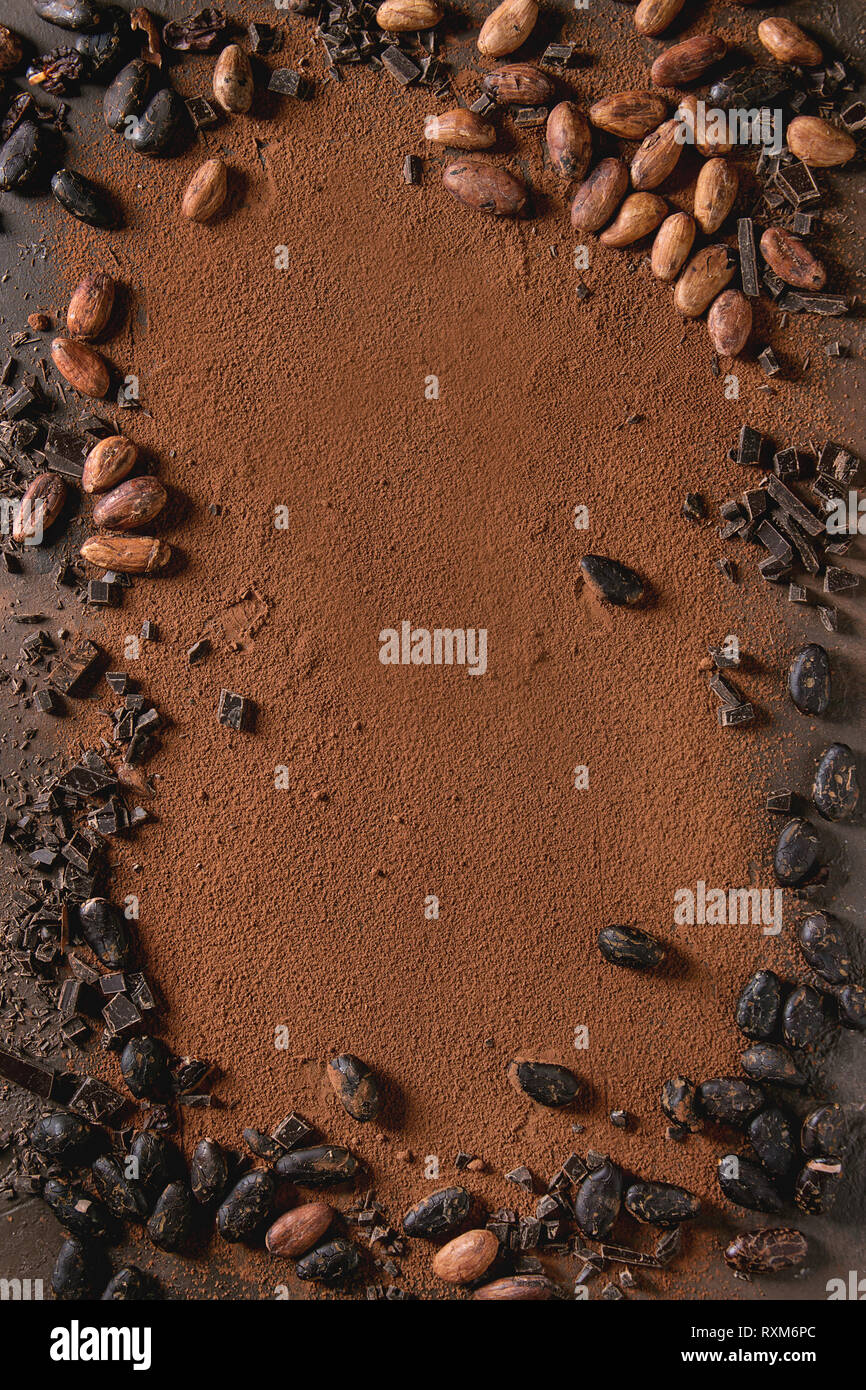 Variety of cocoa beans Stock Photo - Alamy