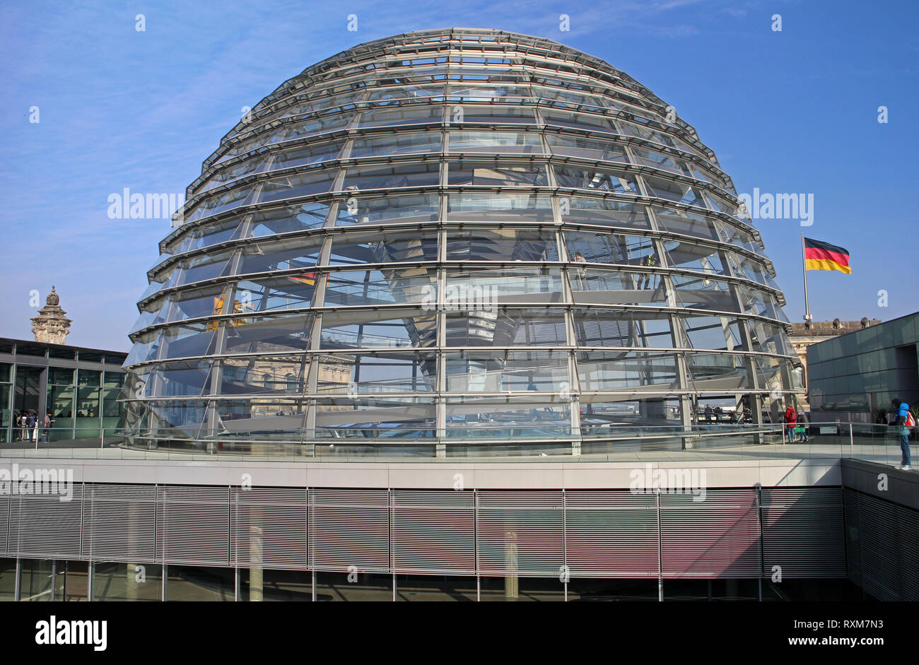 Parliament dome and terrace hi-res stock photography and images - Alamy