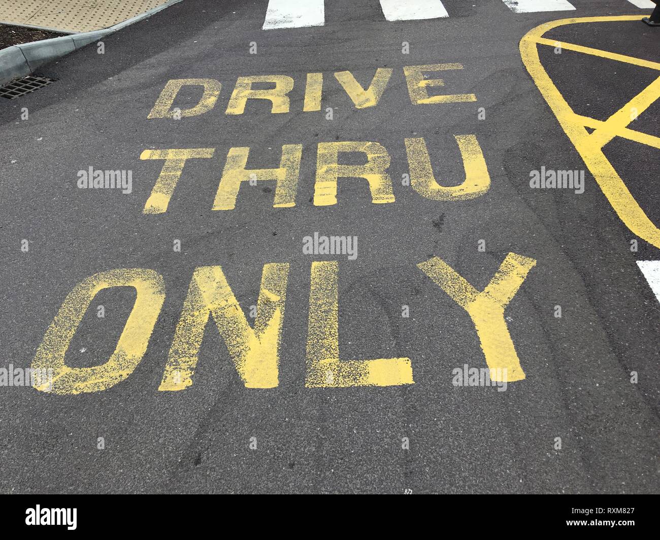 Thru service roads hi-res stock photography and images - Alamy