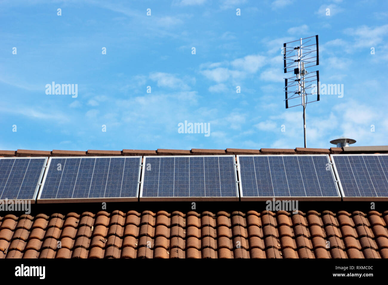 Solar australian home hi-res stock photography and images - Alamy