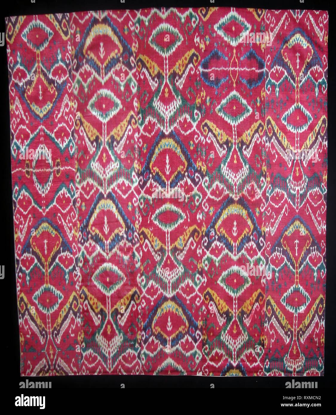 Warp ikat hi-res stock photography and images - Alamy