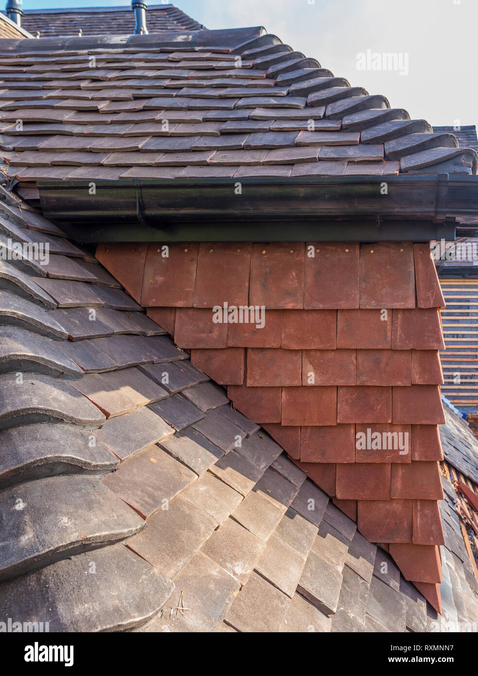 Roofing a new build House Construction Stock Photo - Alamy