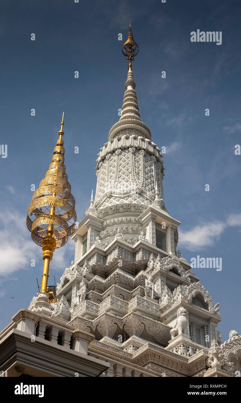 Oudong temple hi-res stock photography and images - Alamy