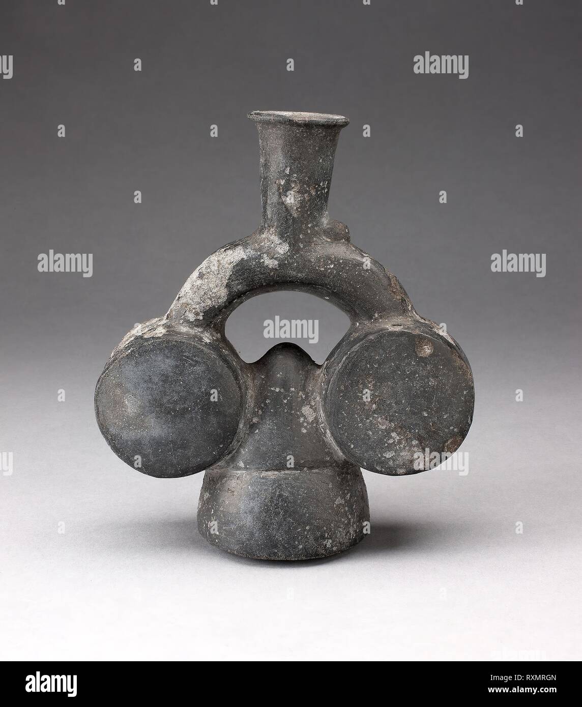 Stirrup Spout Vessel in the Form of Two Drums. Chimú-Inca; North coast ...