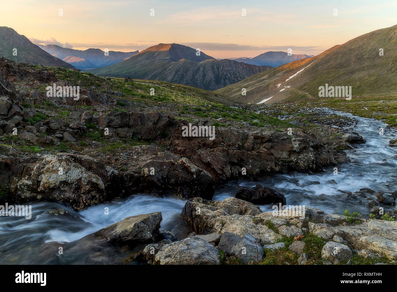 Yukon bc border hi-res stock photography and images - Alamy