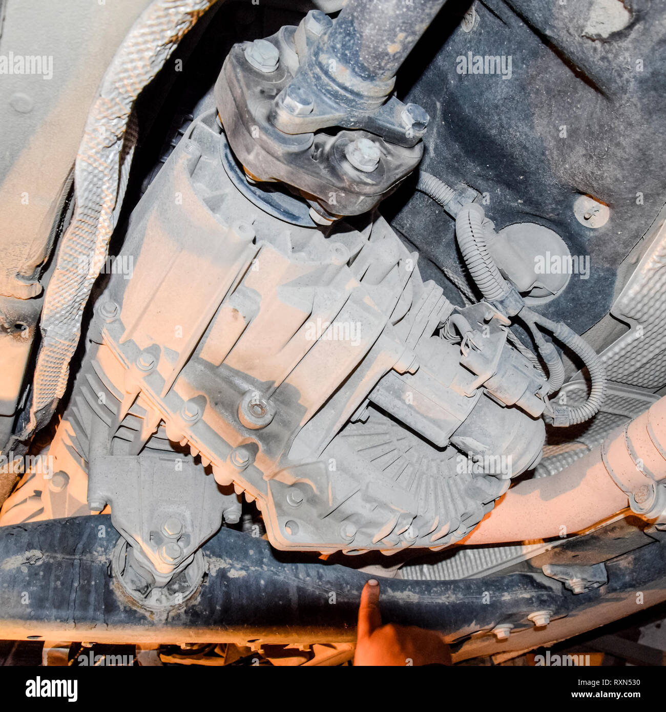 Reducer of torque transmission to the rear axle of the car. Car service ...