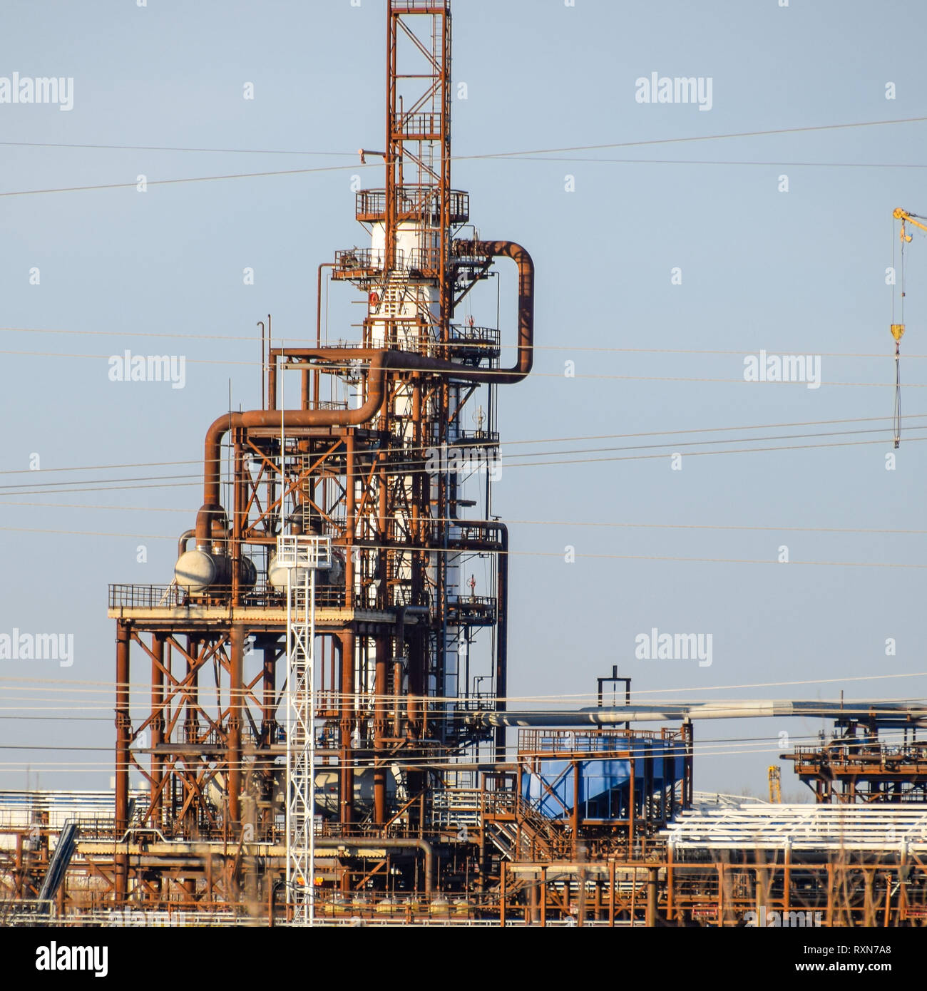 Cracking column hi-res stock photography and images - Alamy