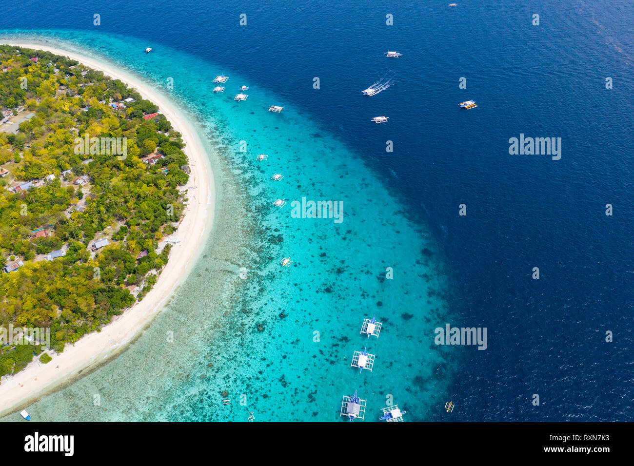 Aerial view of Balicasag Island,Bohol,Philippines Stock Photo - Alamy