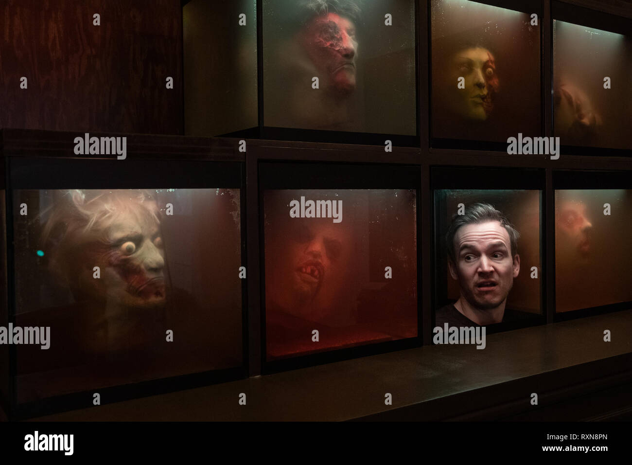 Preview of the Official The Walking Dead immersive art gallery Exhibits ...